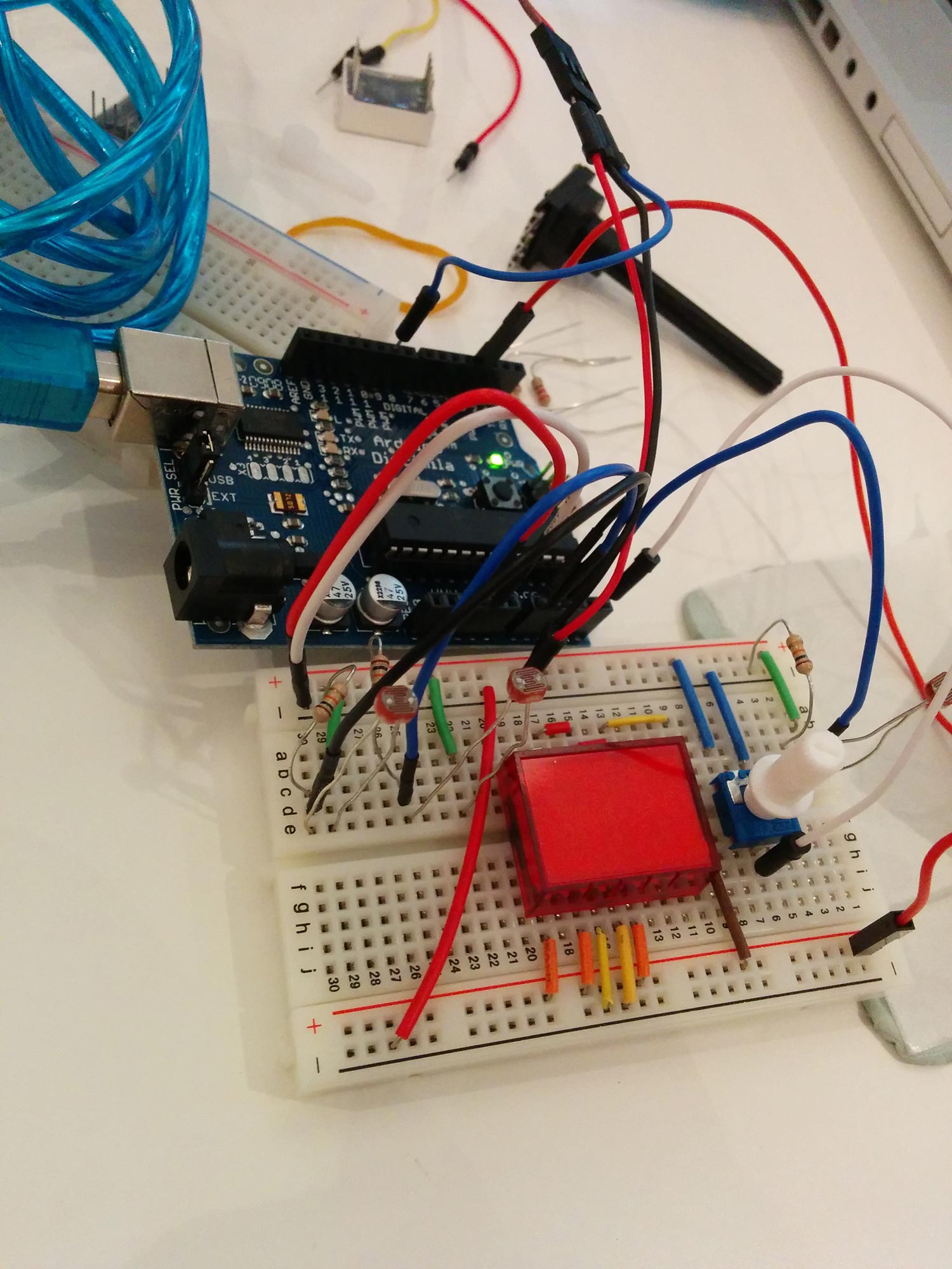 Arduino Waving | Pete // f90 | Brighton-based freelance developer